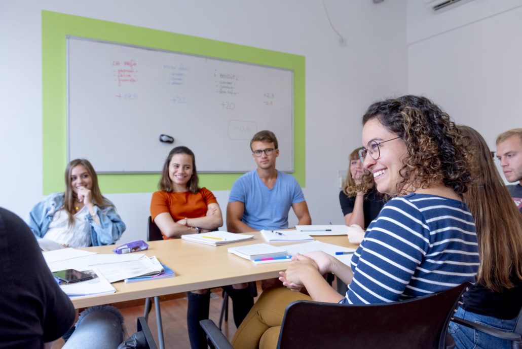 Italian courses for University students in Milan